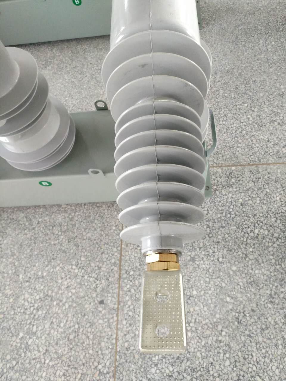 Chz4 38kv 630A/800A 60Hz/50Hz 12.5ka/20ka Recloser for Substation ...